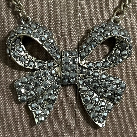 Chima | Jewelry | Vintage Chima Rhinestone Bow Necklace Beautiful ...